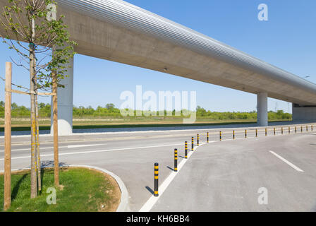 Flyover over road and green areas Stock Photo - Alamy