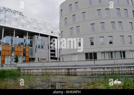 Le Progres Lyons daily newspaper's Headoffice, at Confluence district ...