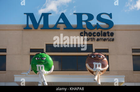 Mars Chocolate North America candy Factory with M&Ms at the entrance ...