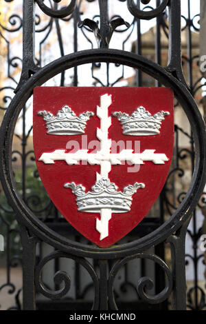 UK, Colchester, Colchester coat of arms on the gates to the castle ...