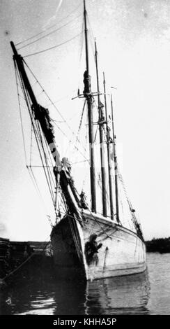 The Purnell T. White was a merchant ship in the early 20th century ...