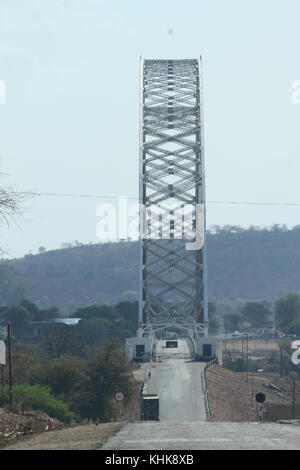 Zimbabwe - The Birchenough Bridge on the River Save Stock Photo - Alamy