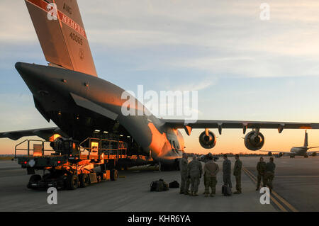 C-17 Globemaster III Loading Operation Stock Photo - Alamy