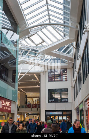 Lion Yard shopping centre Cambridge England Stock Photo - Alamy