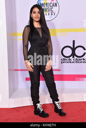 Alessia Cara arrives at the American Music Awards at the Microsoft ...