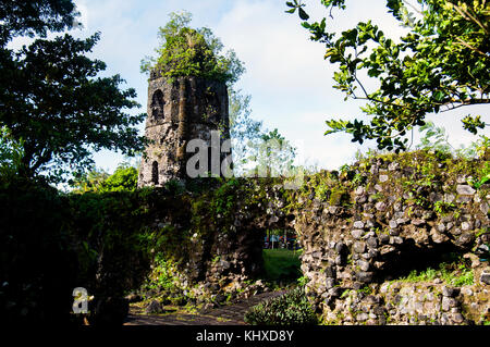 Cagsawa ruins, Daraga, Albay, Bicol, Philippines Stock Photo - Alamy