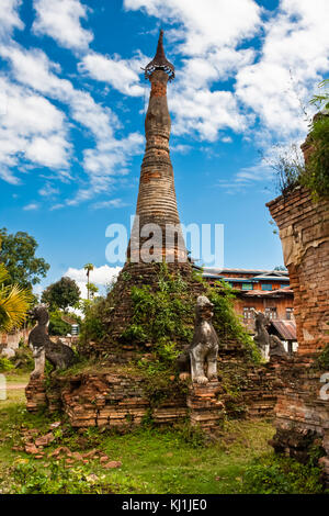 The stupas of Sagar, Taunggyi, Myanmar Stock Photo - Alamy