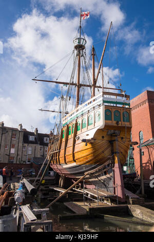 The Matthew of Bristol, a replica of the boat sailed by John Cabot to ...