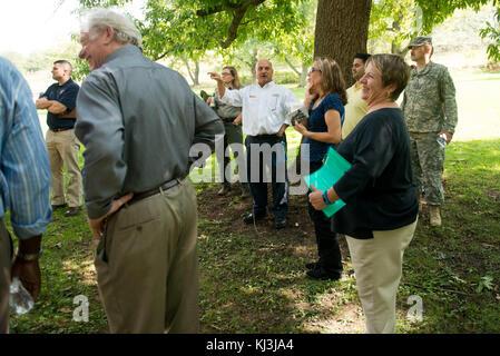 Arlington National Cemetery employees learn from National Park Service ...