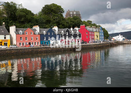 Colourful houses on the harbour at Tobermory on the Isle of Mull a ...