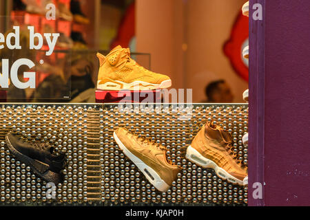 The Offspring shoe shop in Cambridge UK Stock Photo - Alamy