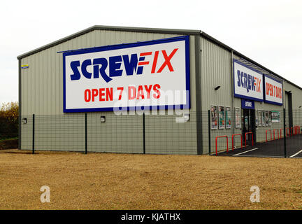 Screwfix, warehouse, shop, open 7 days a week, Fakenham, Industrial ...