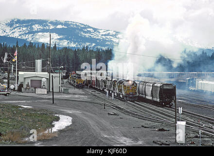 A Strange Steam Engine in Portola 2 Photos (27340525025 Stock Photo - Alamy