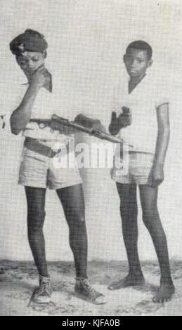 Simba rebel child soldiers Stock Photo - Alamy