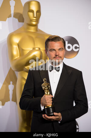 28 February 2015 - Los Angeles, California - Felicity Huffman ...