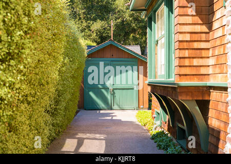 Palo Alto HP Garage Birthplace of Silicon Valley. Hewlett Packard ...