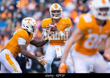 Tennessee quarterback Jarrett Guarantano (2) looks to throw the ball ...