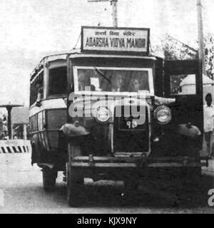 Old Ford school bus Stock Photo - Alamy
