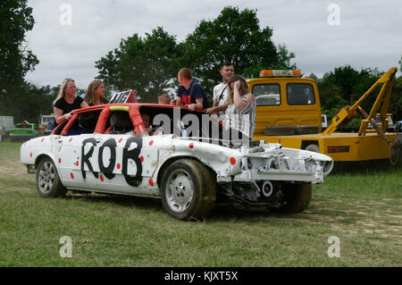 banger race racing racers demolition destruction derby derbies cars ...