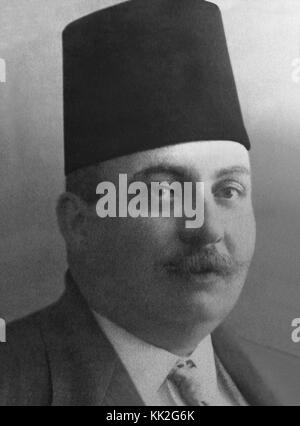 Jewish community leader Albert Antebi (1873-1919), standing (right ...