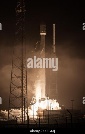 SpaceX's Falcon 9 rocket delivered the ABS 3A and EUTELSAT 115 West B ...