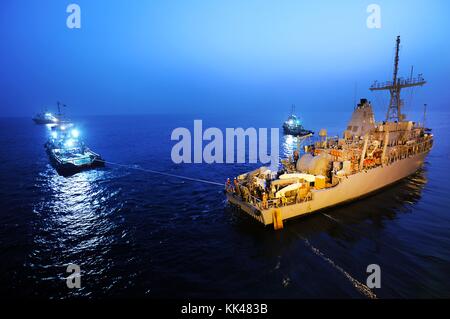 US Navy The mine counter measure ship USS Avenger (MCM 1) leaves Naval ...