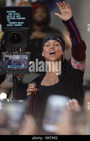 Alicia Keys performs on NBC's "Today" show at Rockefeller Plaza on ...