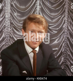 English pop singer Johnny Leyton with his separated mother and father ...