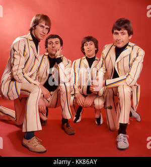 THE TROGGS UK pop group in April 1967 from left: Ronnie Bond, Pete ...