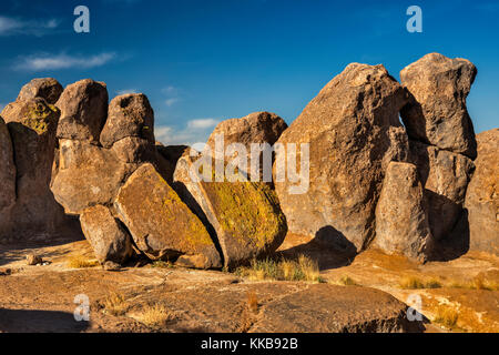 Granite rock formations at City of Rocks State Park, New Mexico, USA ...