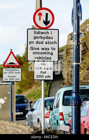 Traffic management and road signs Stock Photo - Alamy