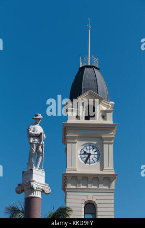 The historic Bundaberg Post Office building with war memorial Bundaberg ...