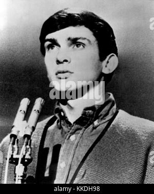 American pop singer Gene Pitney with his wife Lynn and their 7 months ...