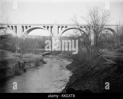 Conn. Ave. bridge Stock Photo - Alamy