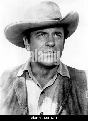Photo of James Arness as Matt Dillon from Gunsmoke Stock Photo - Alamy