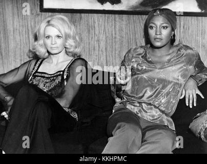 Angie Dickinson stars as the iconic 'Police Woman' in the 1970s ...