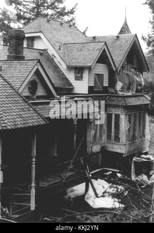 The Riley-Cutler House in Pedee, Oregon, is a historic structure ...