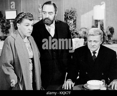 FAMILY AFFAIR, Brian Keith, Sebastian Cabot, 1966-71 Stock Photo - Alamy
