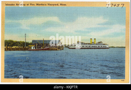 Islander arriving at pier, Martha's Vineyard, Mass. , Piers & wharves ...