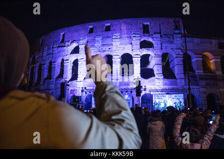 Roma, Italy. 30th Nov, 2017. concert in front of the Colosseum in Rome ...