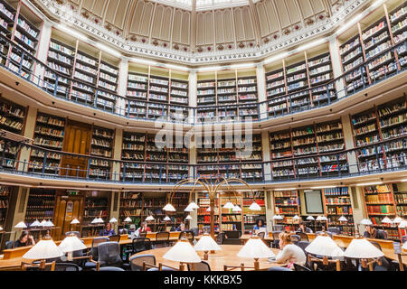 Library reading room Kings College, London Stock Photo - Alamy