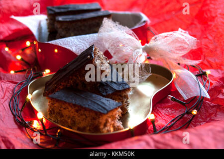 Chocolate cakes in heart shape box with light bulbs Stock Photo - Alamy