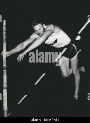 Cornelius Warmerdam was an American pole vaulter known for his athletic ...