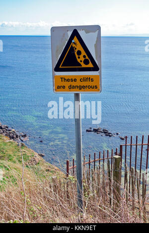 Warning of sheer drop sign Stock Photo - Alamy