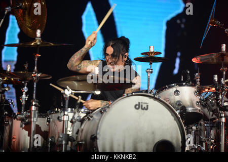 MIAMI FL - JULY 02: Alex Gonzalez of Mana performs at The ...