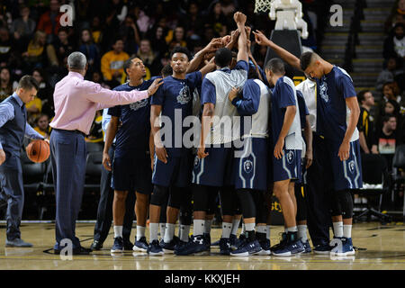 Richmond, Virginia, USA. 2nd Dec, 2017. VCU cheerleaders walk on Stock ...