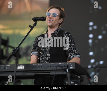 A/J Jackson of Saint Motel performs on day 2 of Lollapalooza on Friday ...