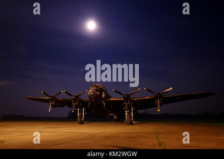Avro Lancaster NX611 Bomber 'Just Jane' Cockpit at the Lincolnshire ...