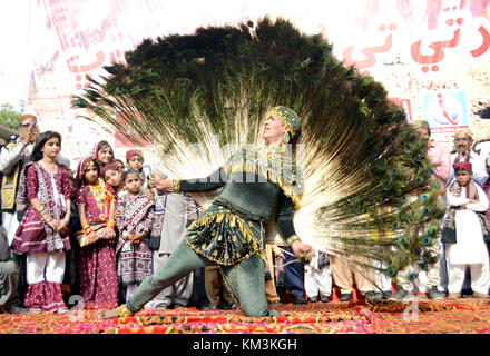 Hyderabad, Pakistan. 03rd Dec, 2017. Famous Sindhi Singer Marwal ...