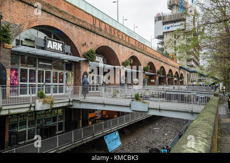 Rochdale Canal at Deansgate Locks Being Drained Of Rubbish And Litter ...
